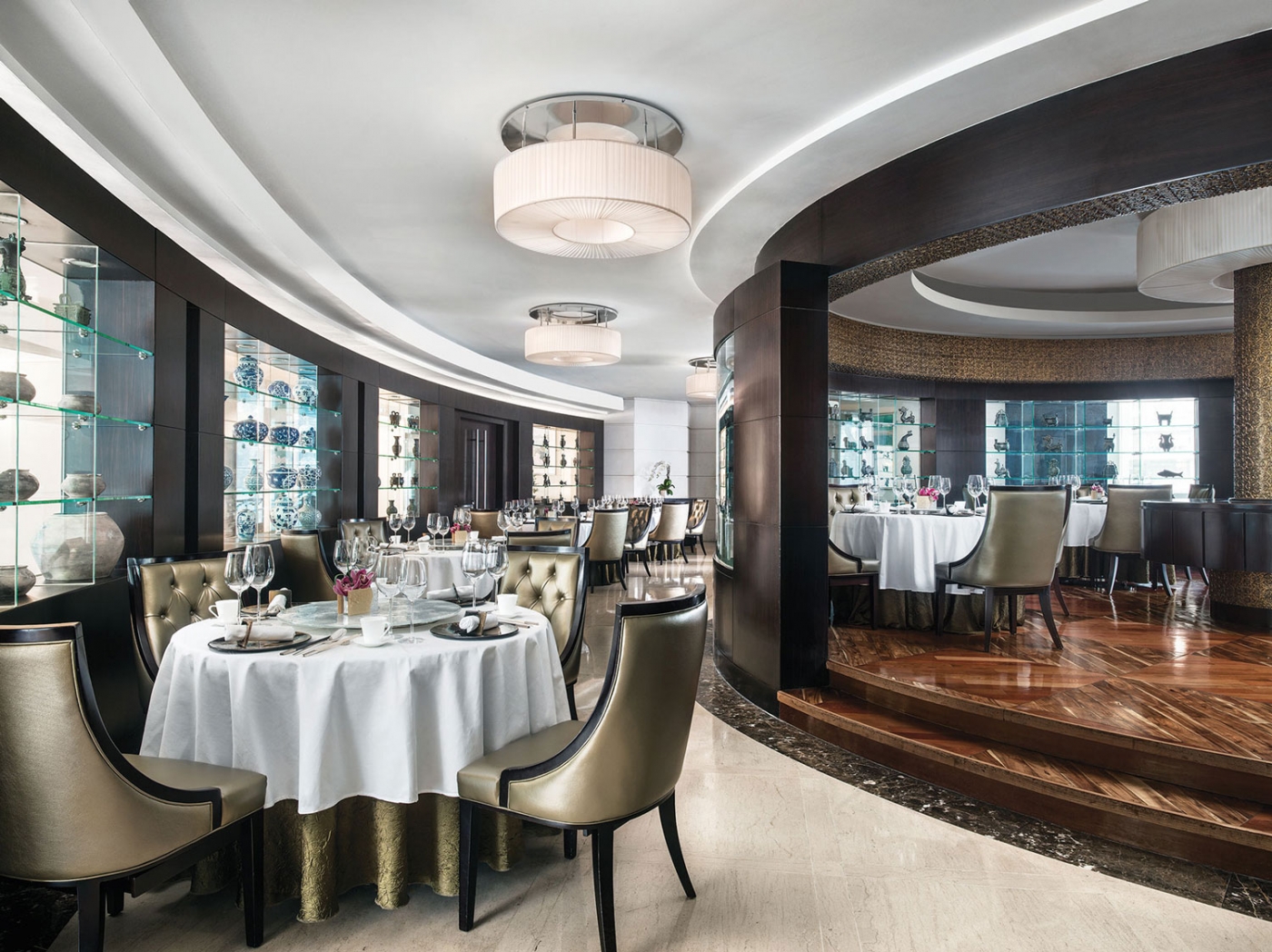 Ming Court: Michelin-Starred Fine Dining Cantonese Cuisine - IM First Class