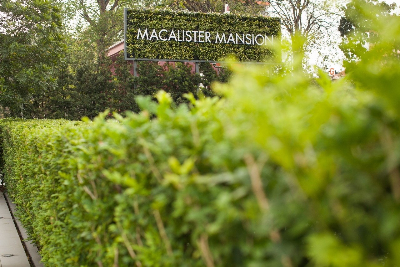 Macalister Mansion Sophisticated Mansion Experience - IM First Class