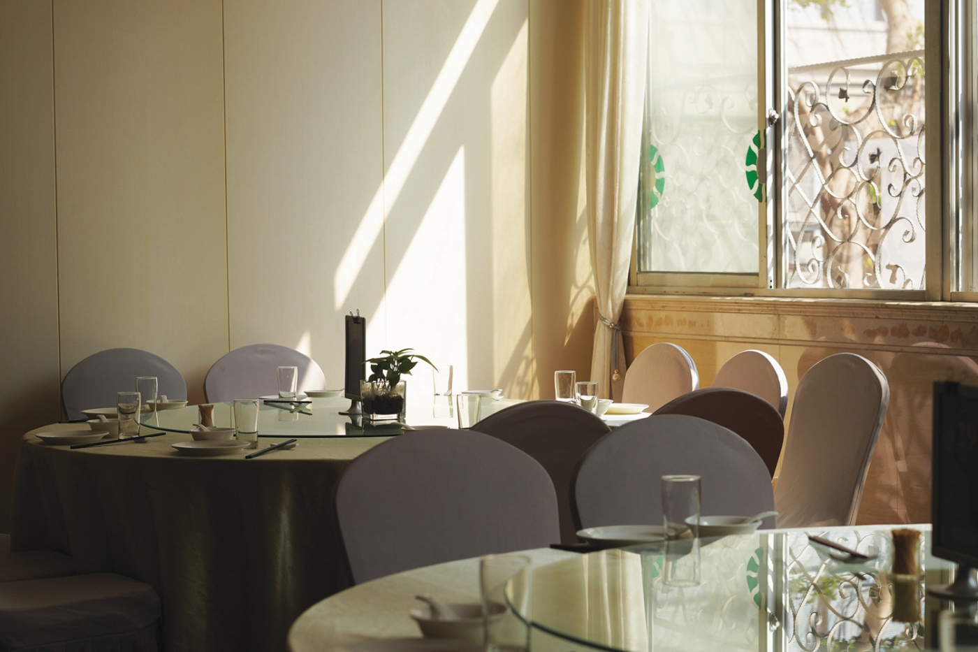 Savouring Freshness: Azhu Grand Restaurant - IM First Class