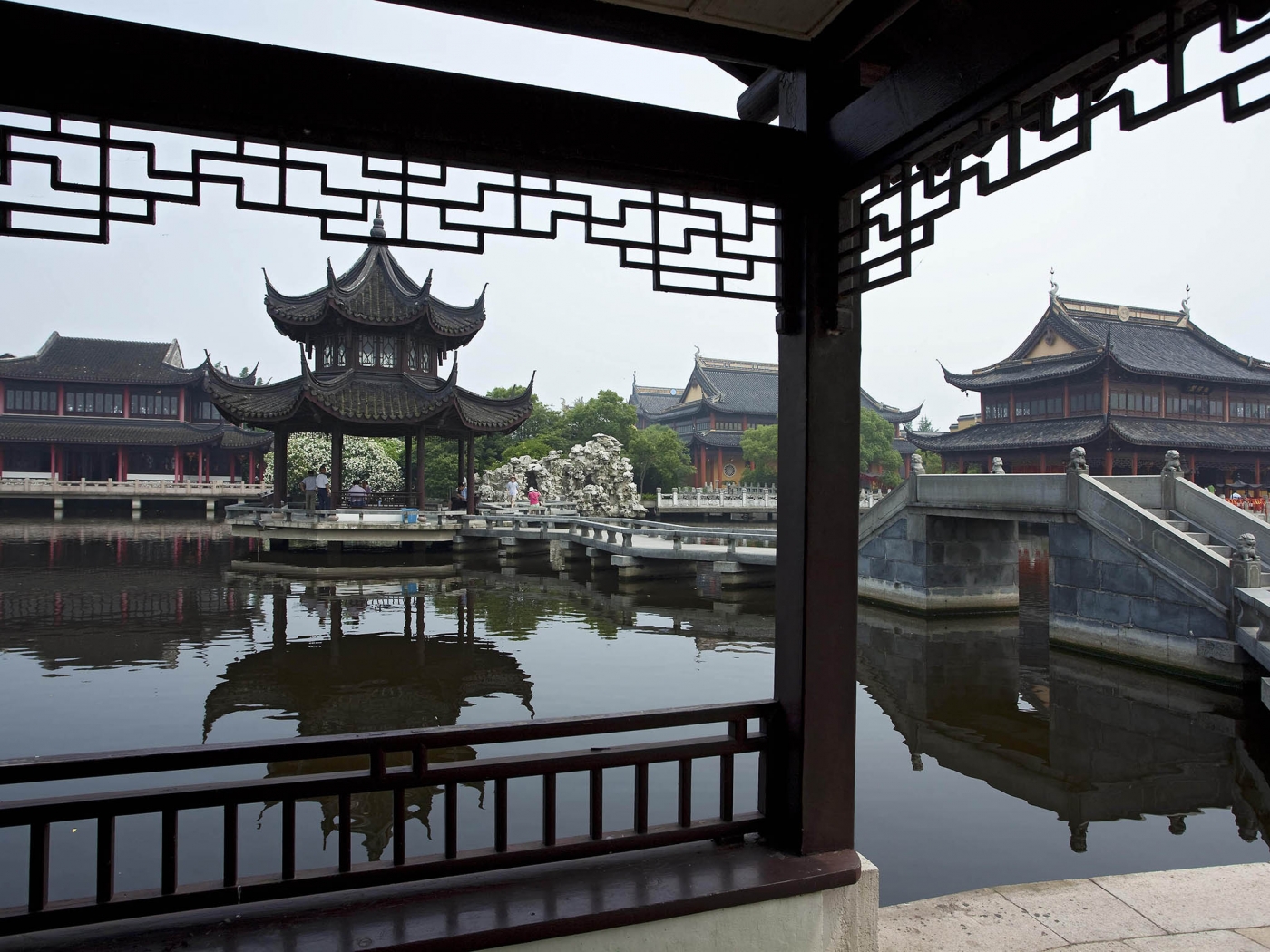 Yangcheng Lake - IM First Class